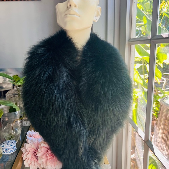 Unique Vintage | Accessories | Unique Vintage Gorgeous Black Fox Fur ...